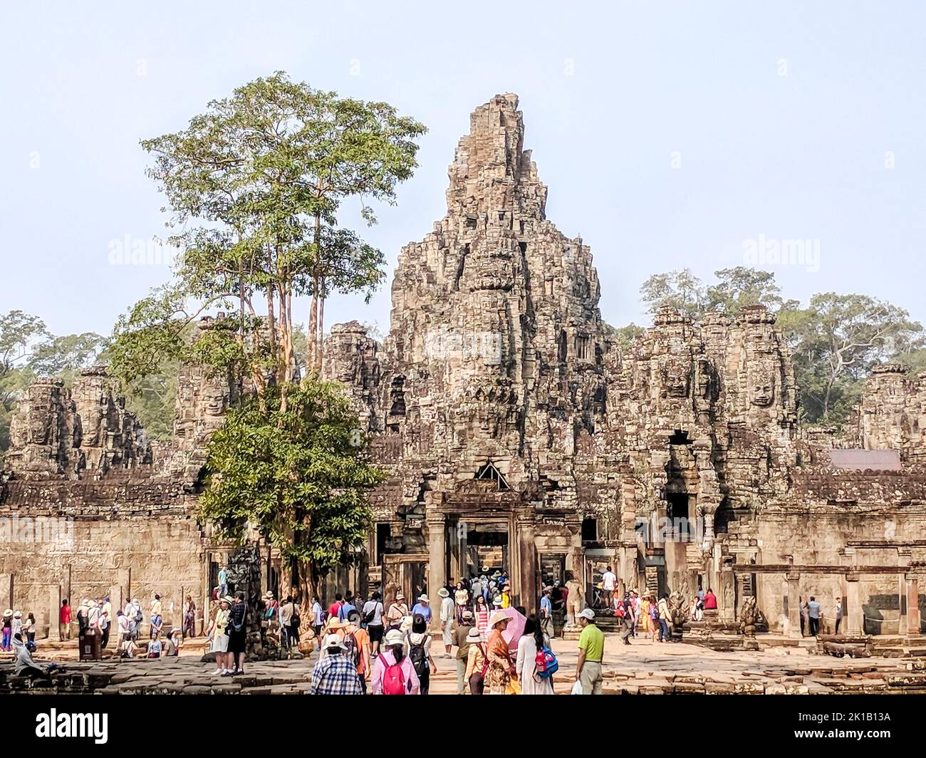 Ankor Wat, Siem Reap, Cambodia. 18th February 2018. Tourists at Ankor ...