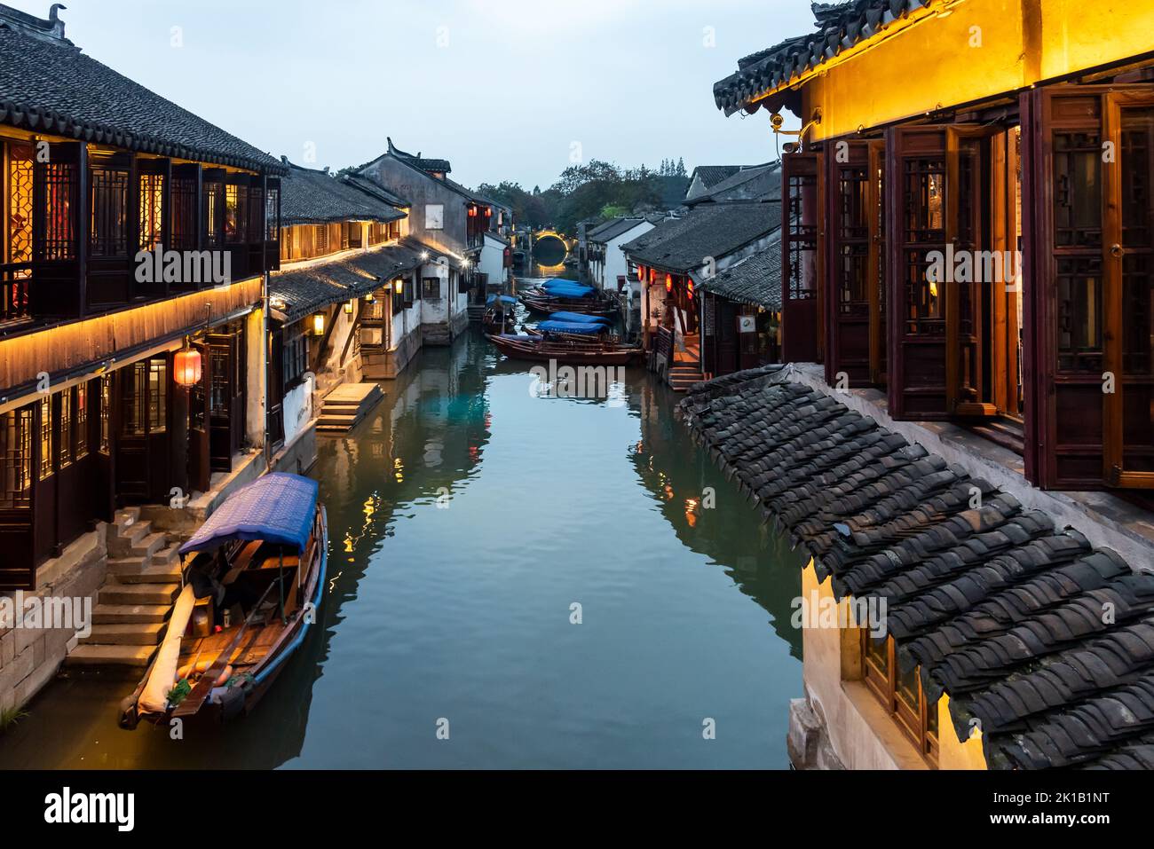 Suzhou willows hi-res stock photography and images - Alamy