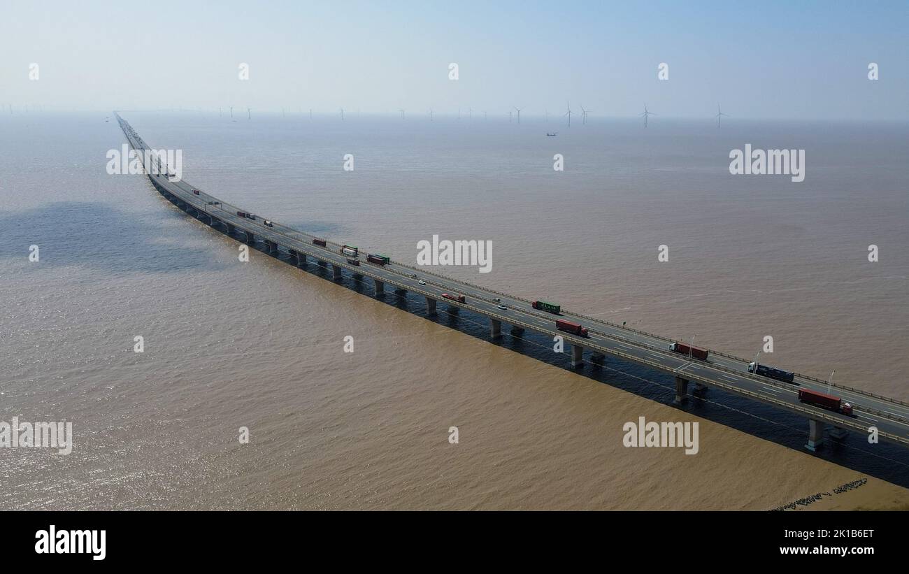 SHANGHAI, CHINA - SEPTEMBER 11, 2022 - Photo taken on Sept 11, 2022 shows the Donghai Bridge in ...