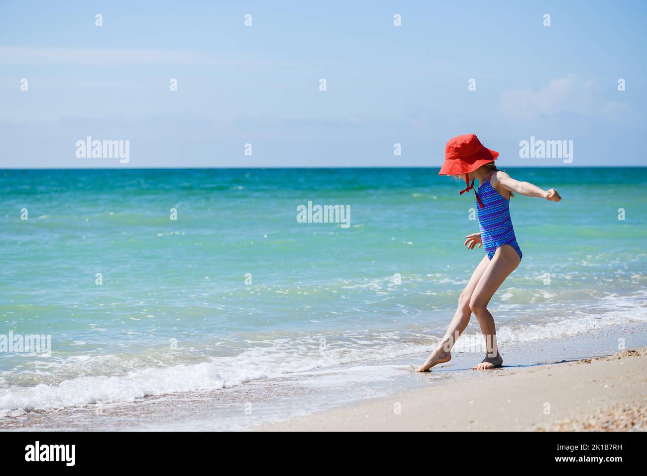 Run sea seaside water fun child hi-res stock photography and images - Alamy