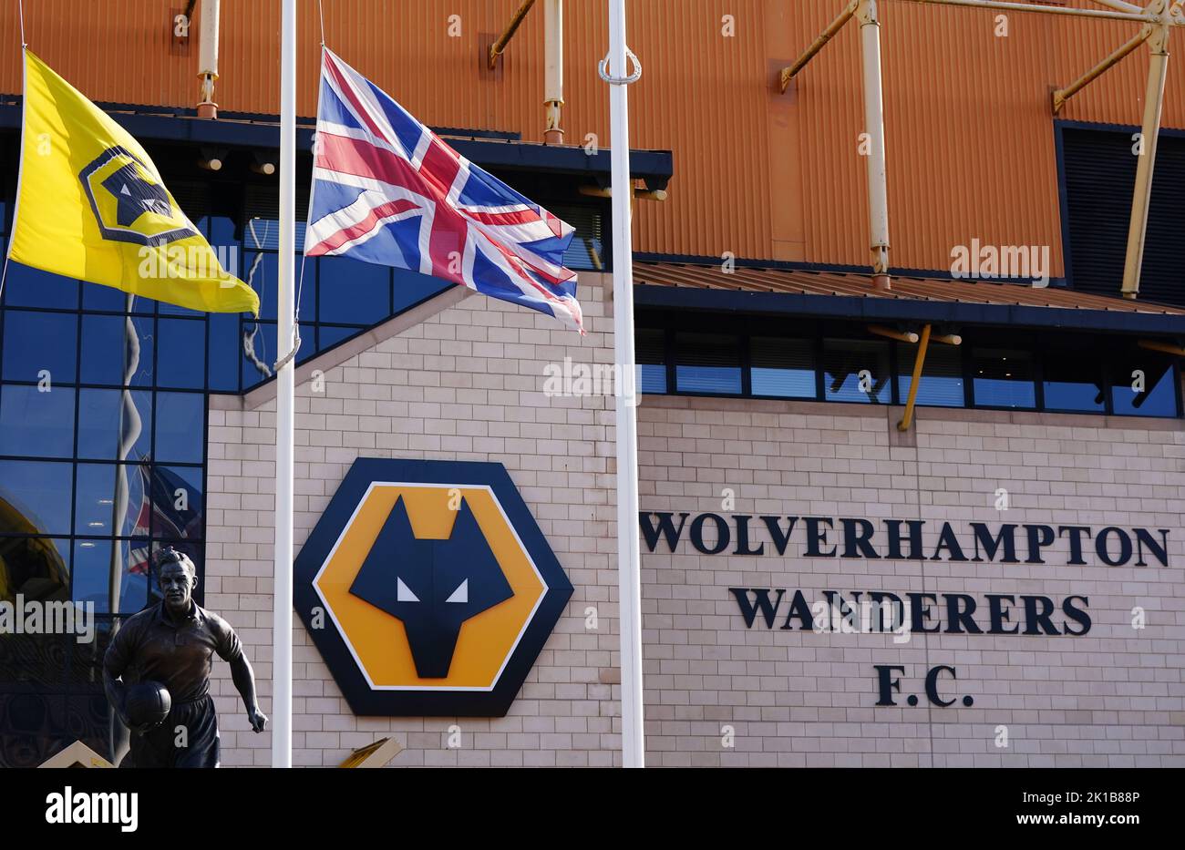 The Union flag flies at half mast in memory of Queen Elizabeth II ...