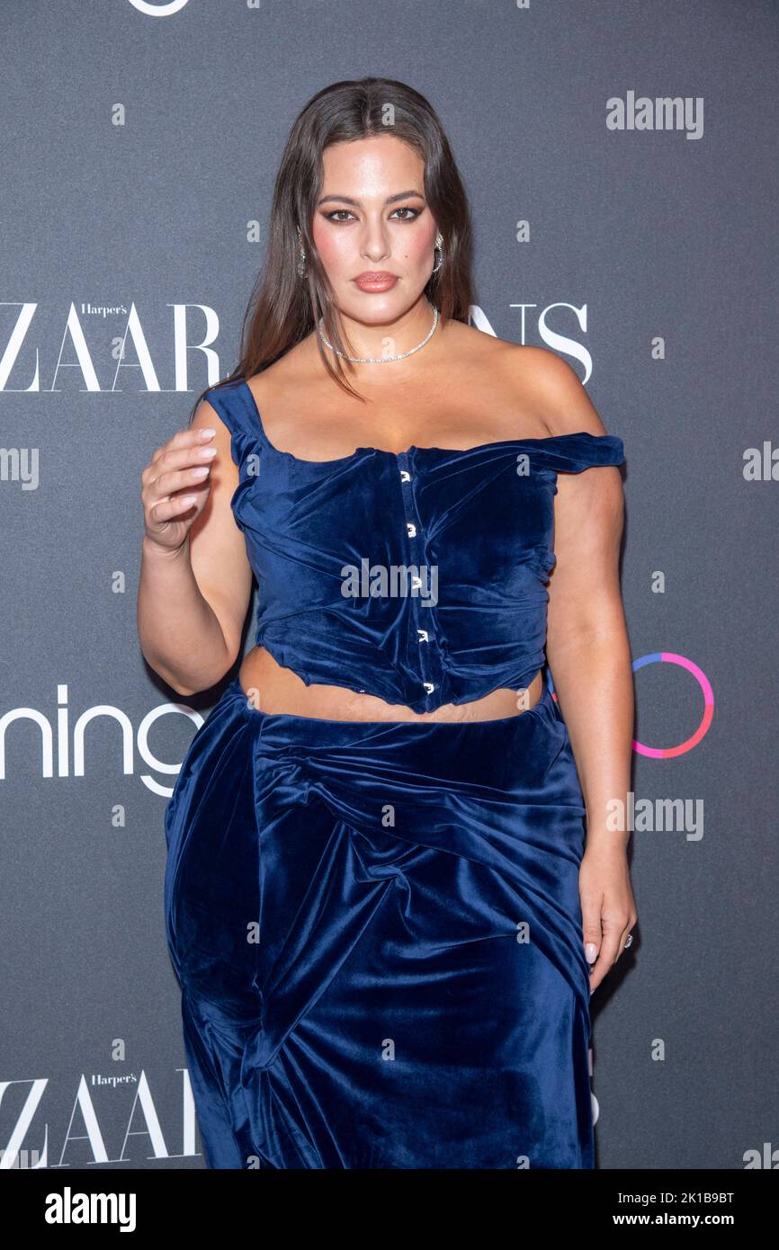 Ashley graham 2022 hi-res stock photography and images - Alamy
