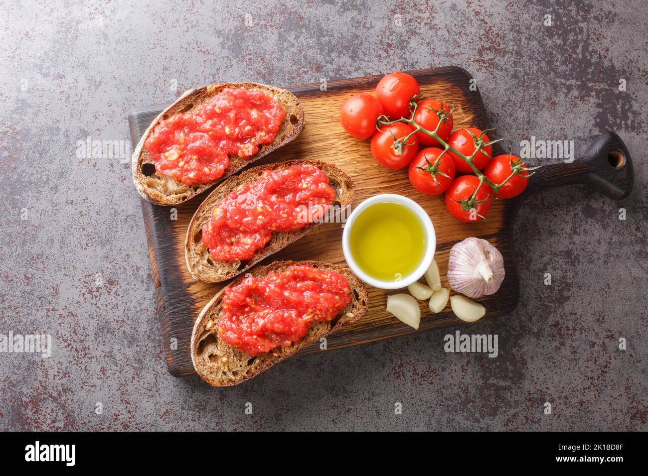 Spanish tomato toast pan tomaca or tostadas con tomate closeup on the ...