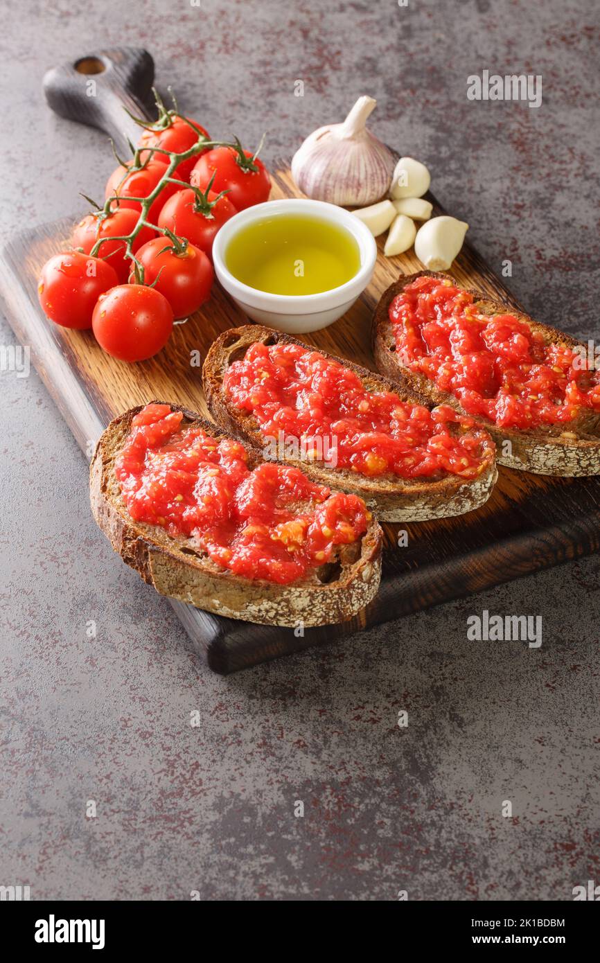 Pa amb tomaquet or tomaca bread with tomato also known as pan con ...