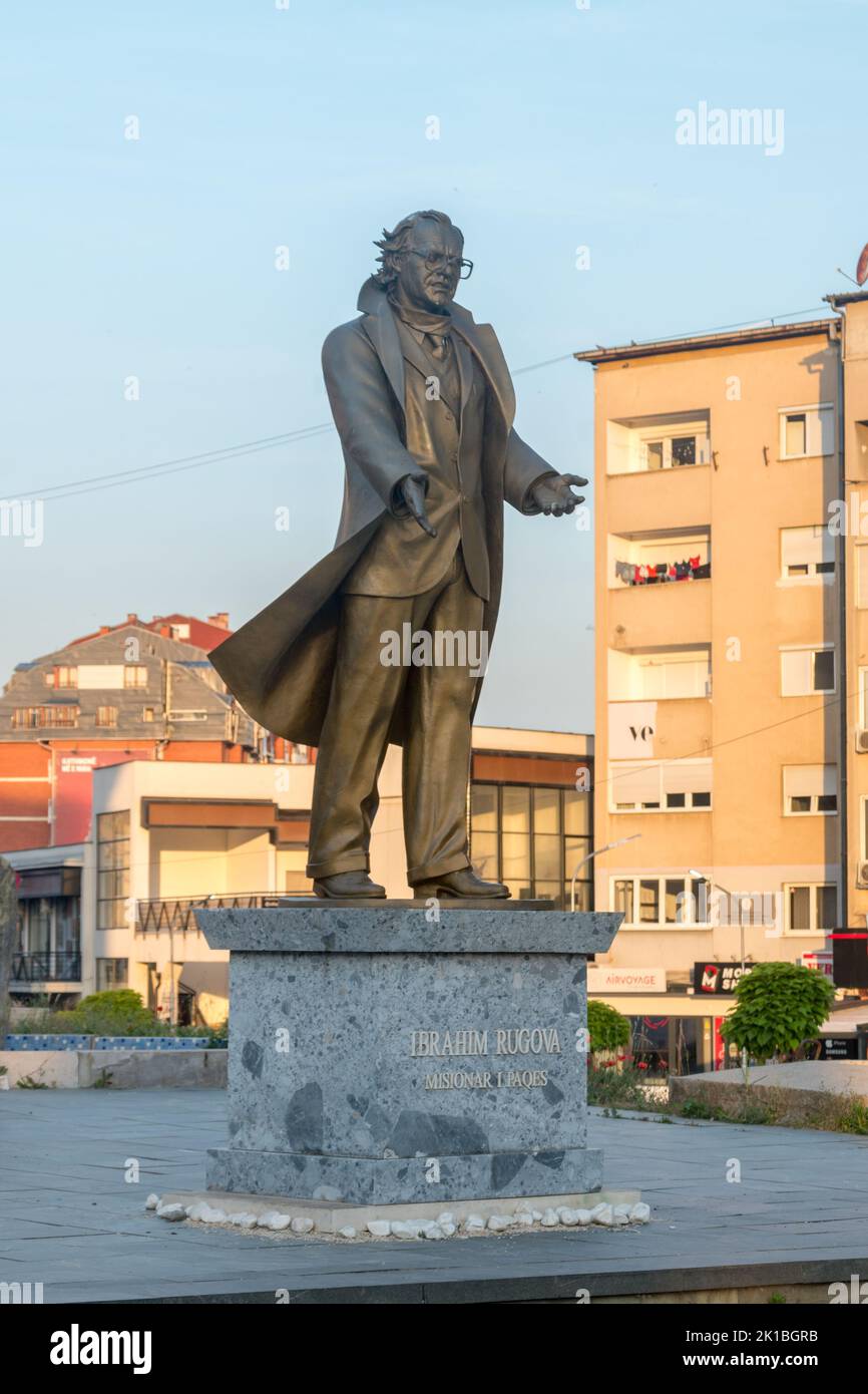 Kosovar president ibrahim rugova hi-res stock photography and images ...