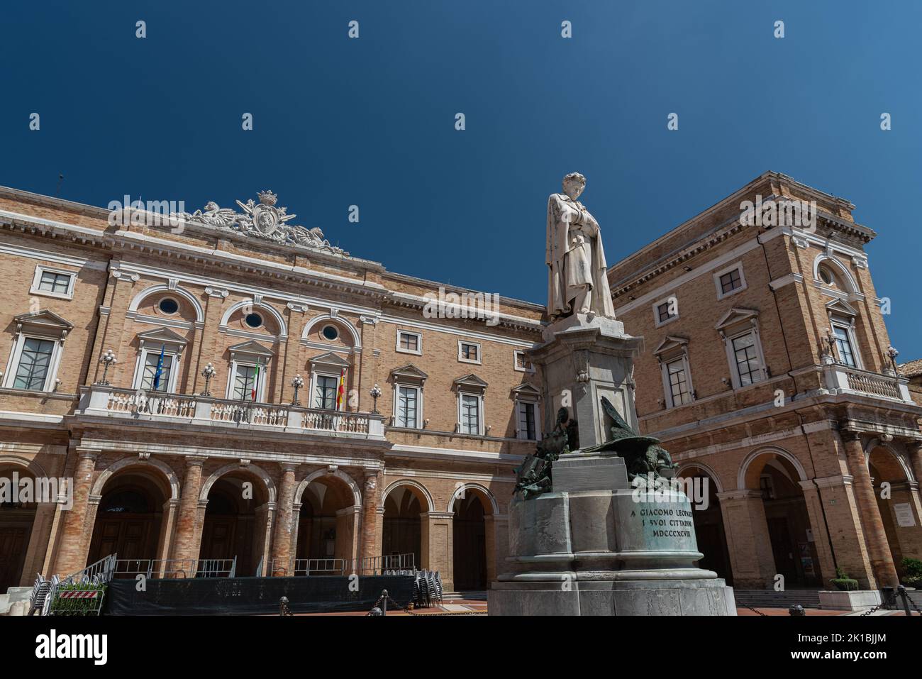 Recanati is an Italian town of 20 975 inhabitants in the province of ...