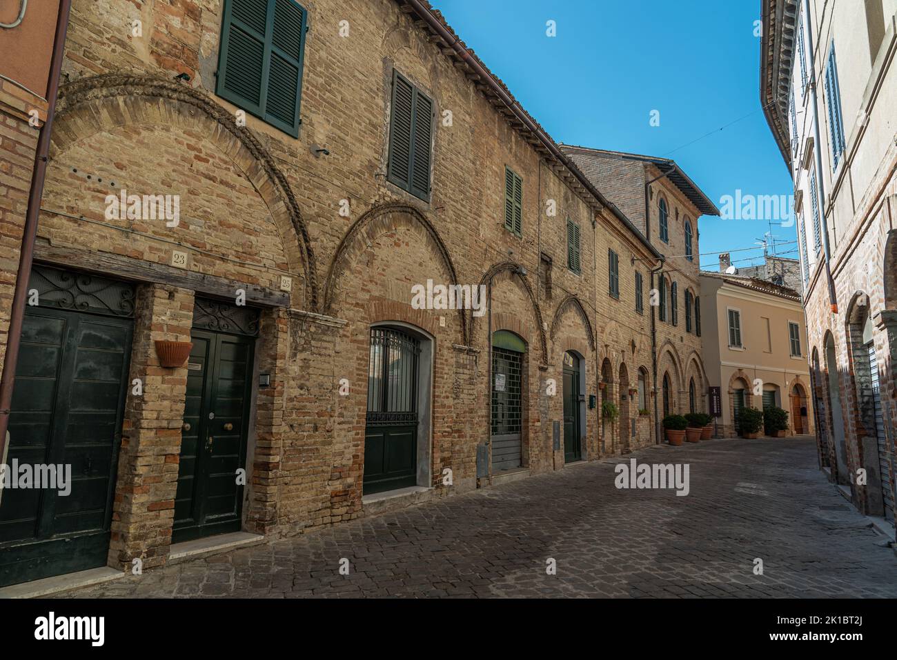 Recanati is an Italian town of 20 975 inhabitants in the province of ...