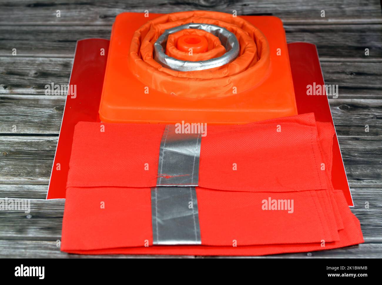 Selective focus of vehicles safety measures of warning foldaway ...