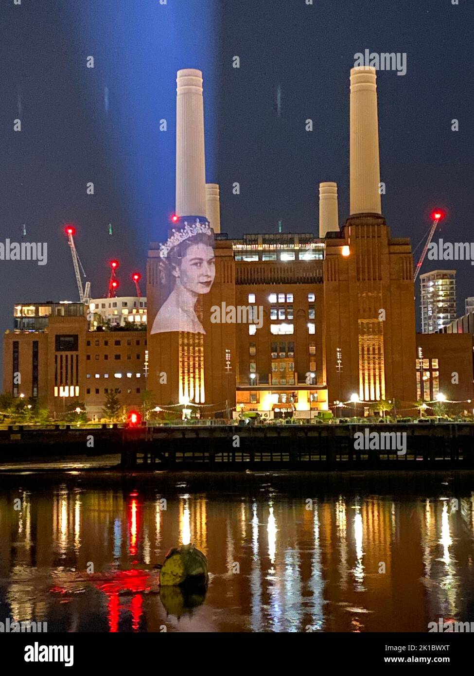 The queen elizabeth power station hi-res stock photography and images ...