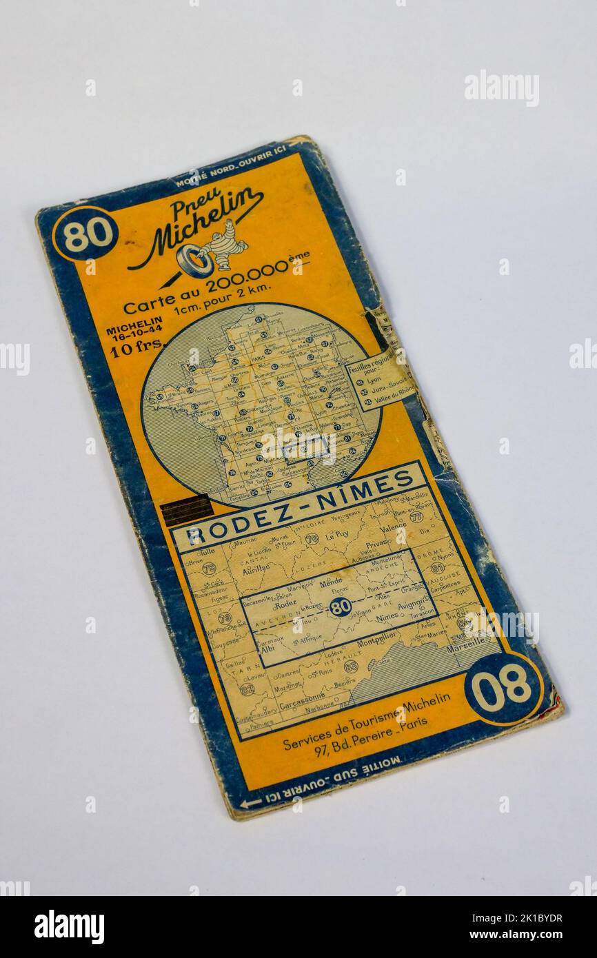Vintage michelin road map hi-res stock photography and images - Alamy
