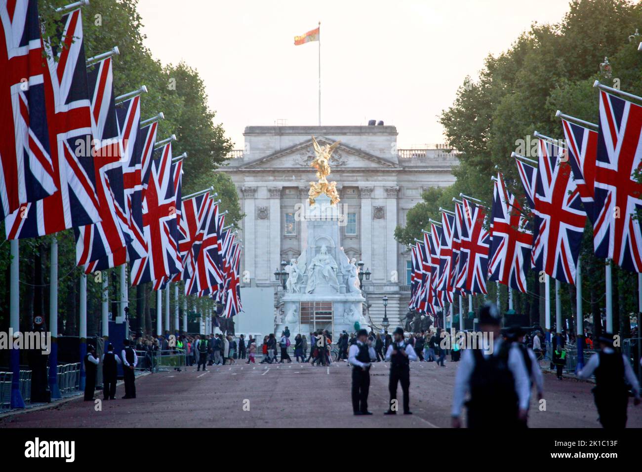 London, UK. 16th Sep, 2022. 16 Sept 2022. Buckingham Palace, London ...
