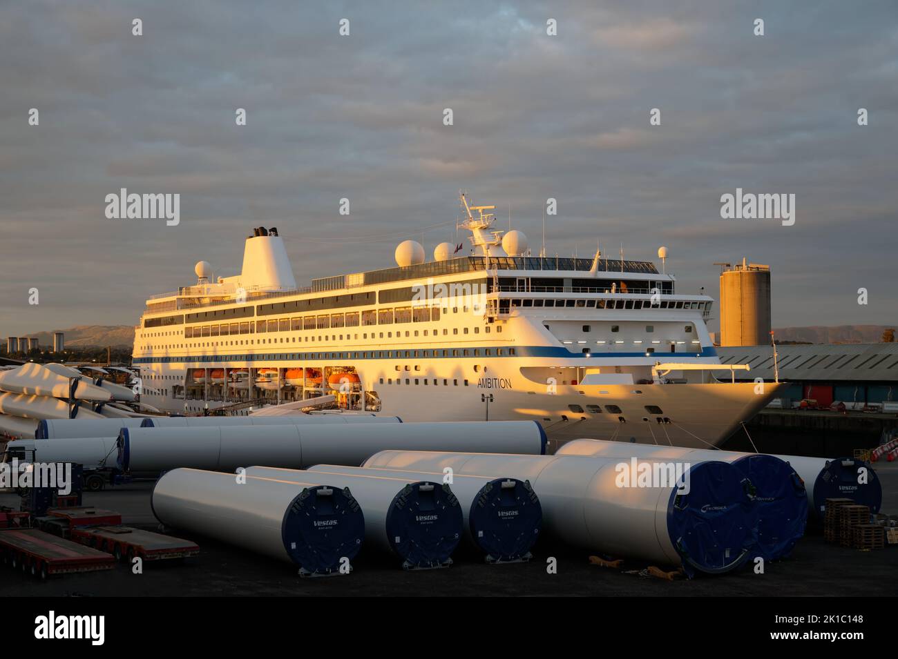 Ms ambition glasgow hi-res stock photography and images - Alamy