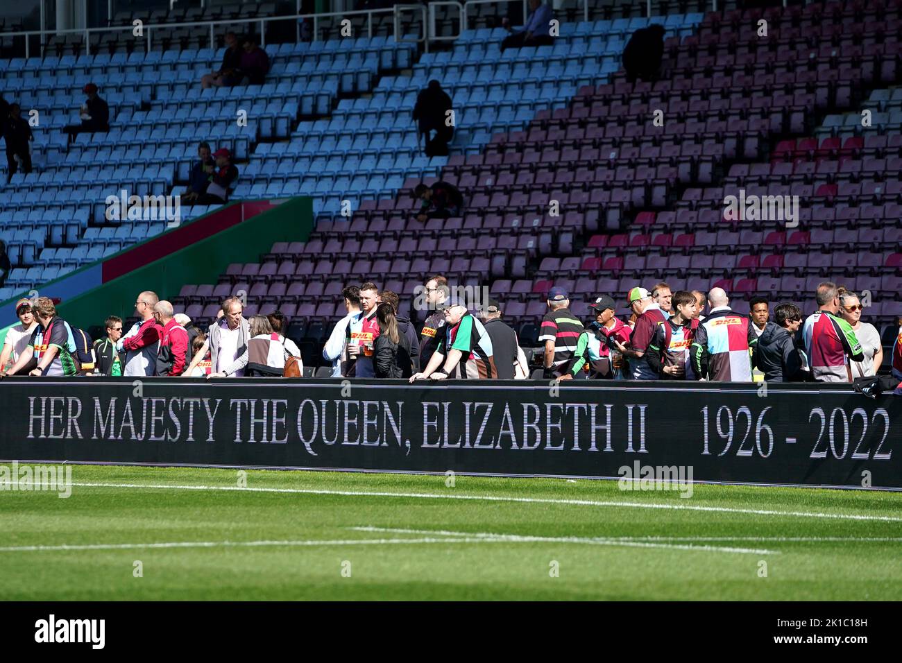 Respect for queen elizabeth ii hi-res stock photography and images - Alamy