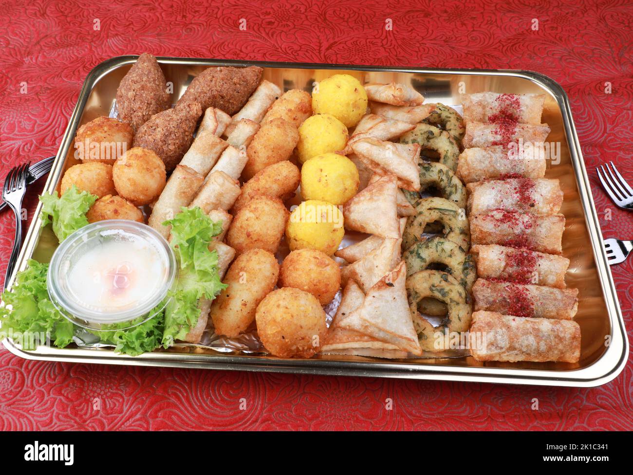 Middle eastern arabic samosa hi-res stock photography and images - Alamy