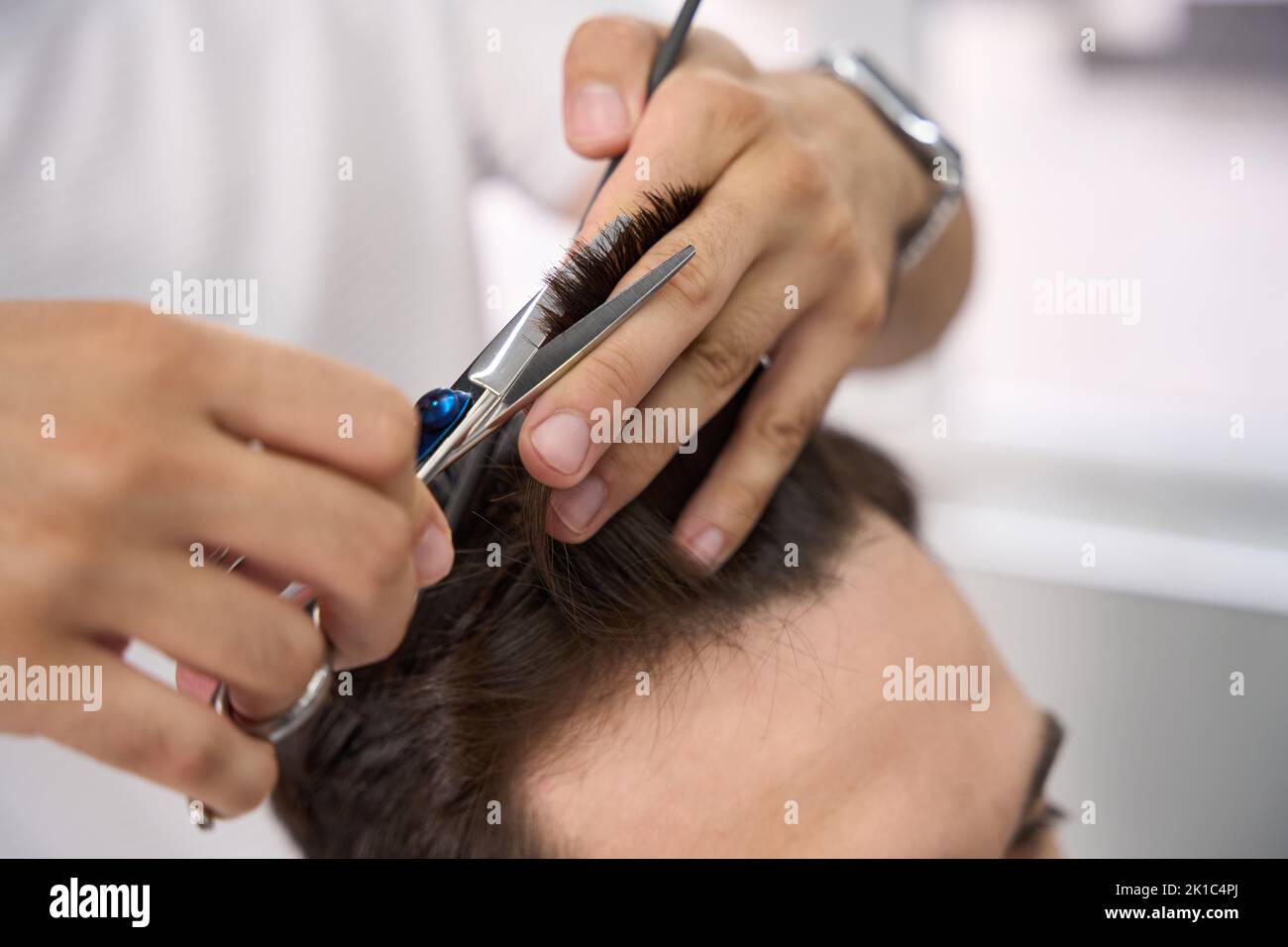Barbers chair and scissors hi-res stock photography and images - Alamy
