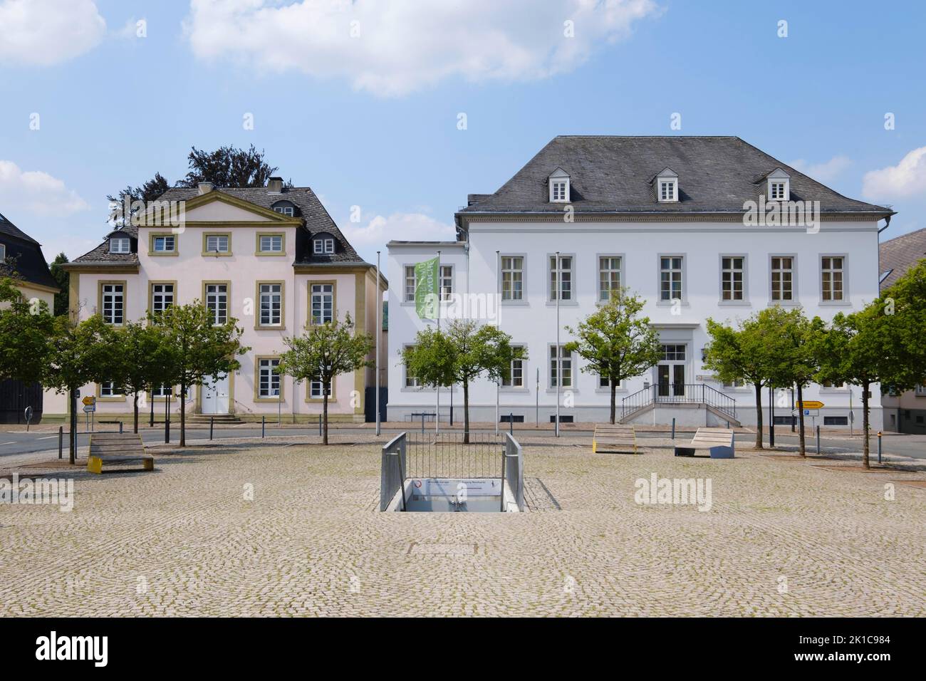Classicism building at Neumarkt, Old Town, Arnsberg, Sauerland, North ...