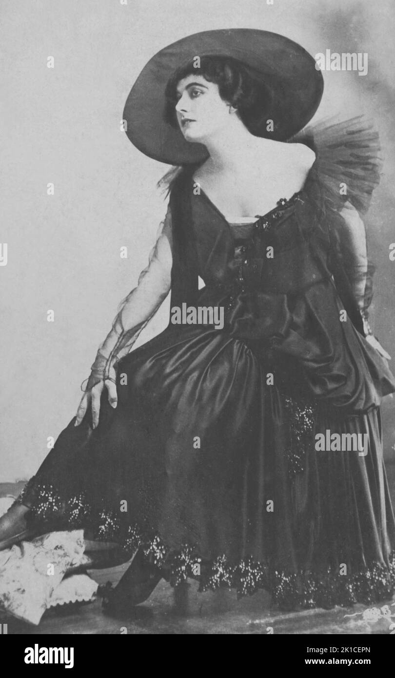 Actriz de cine mudo Black and White Stock Photos & Images - Alamy