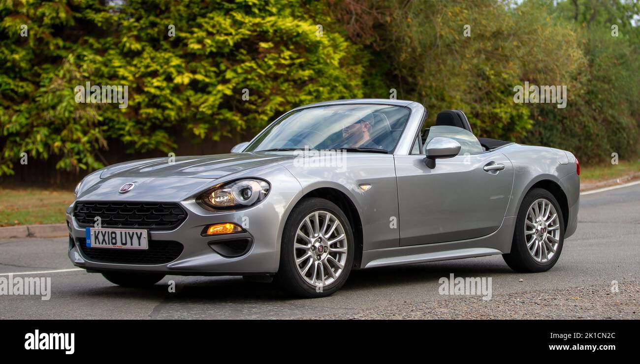 2018 1368cc Fiat 124 Spider Stock Photo - Alamy