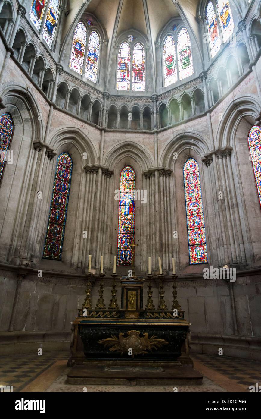Altar, Vienne Cathedral, a medieval Roman Catholic church dedicated to ...