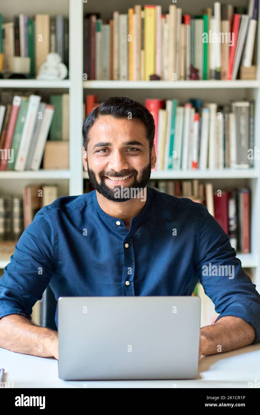 Professional business school hi-res stock photography and images - Alamy