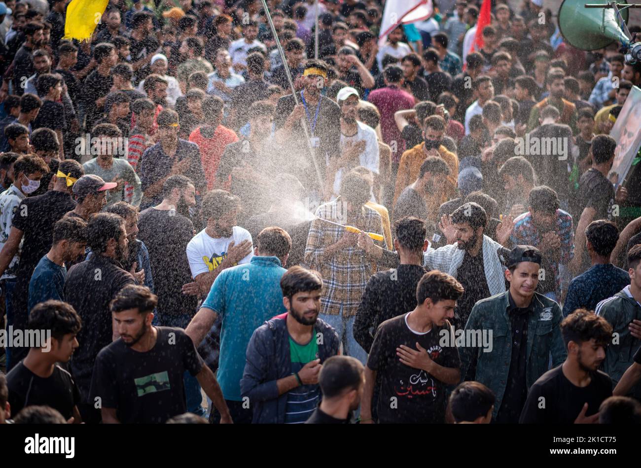 Srinagar, India. 17th Sep, 2022. Shia Muslims beat their chests during ...