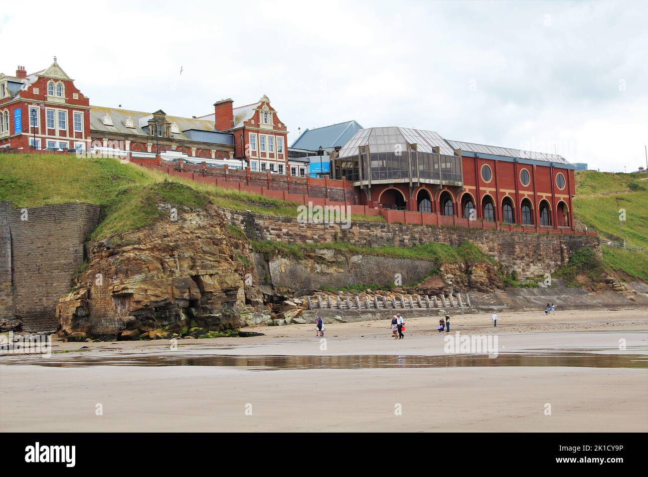 Whitby pavilion hi-res stock photography and images - Alamy