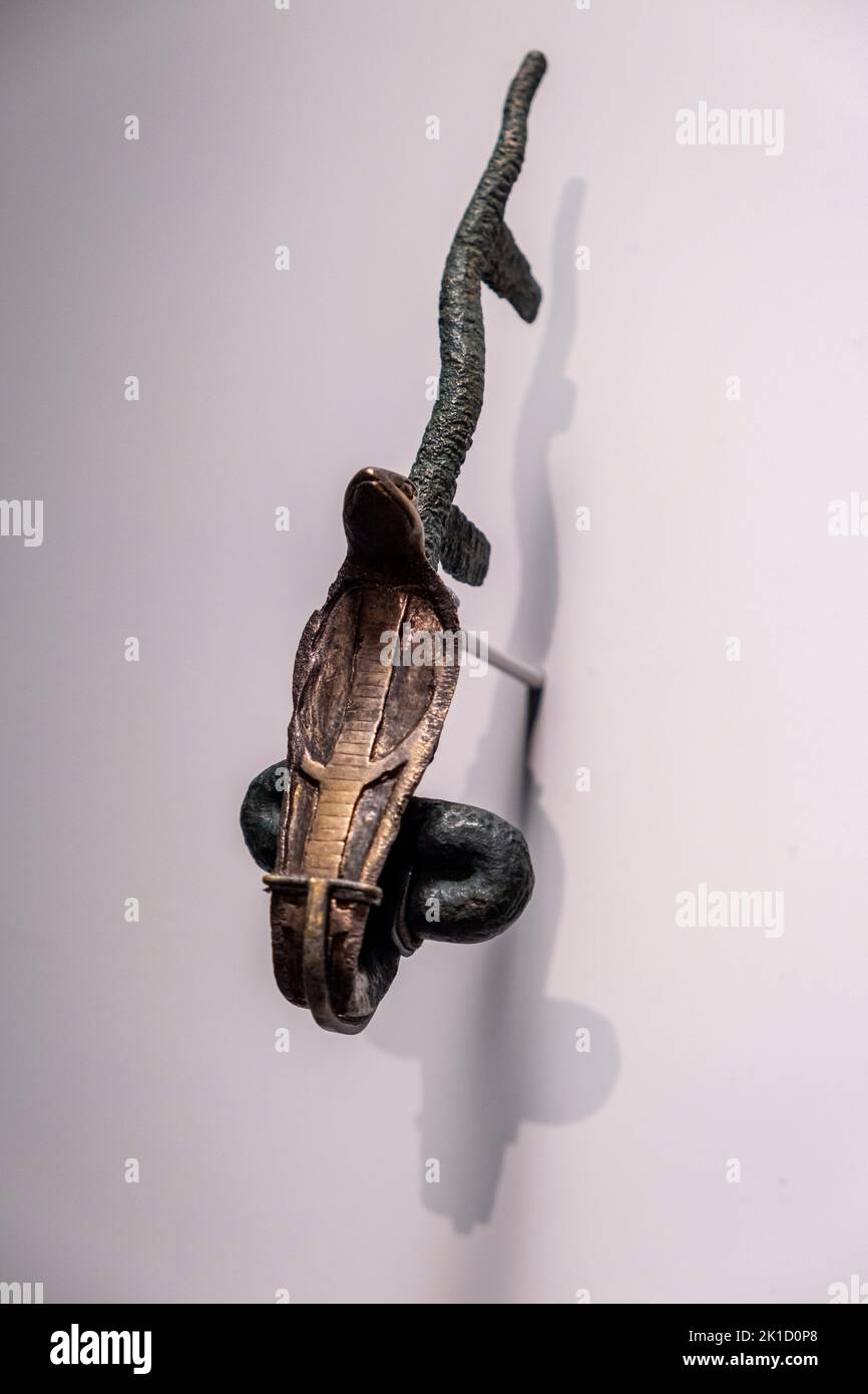 accessory for statue in the form of uraeus, silver and bronze, low ...