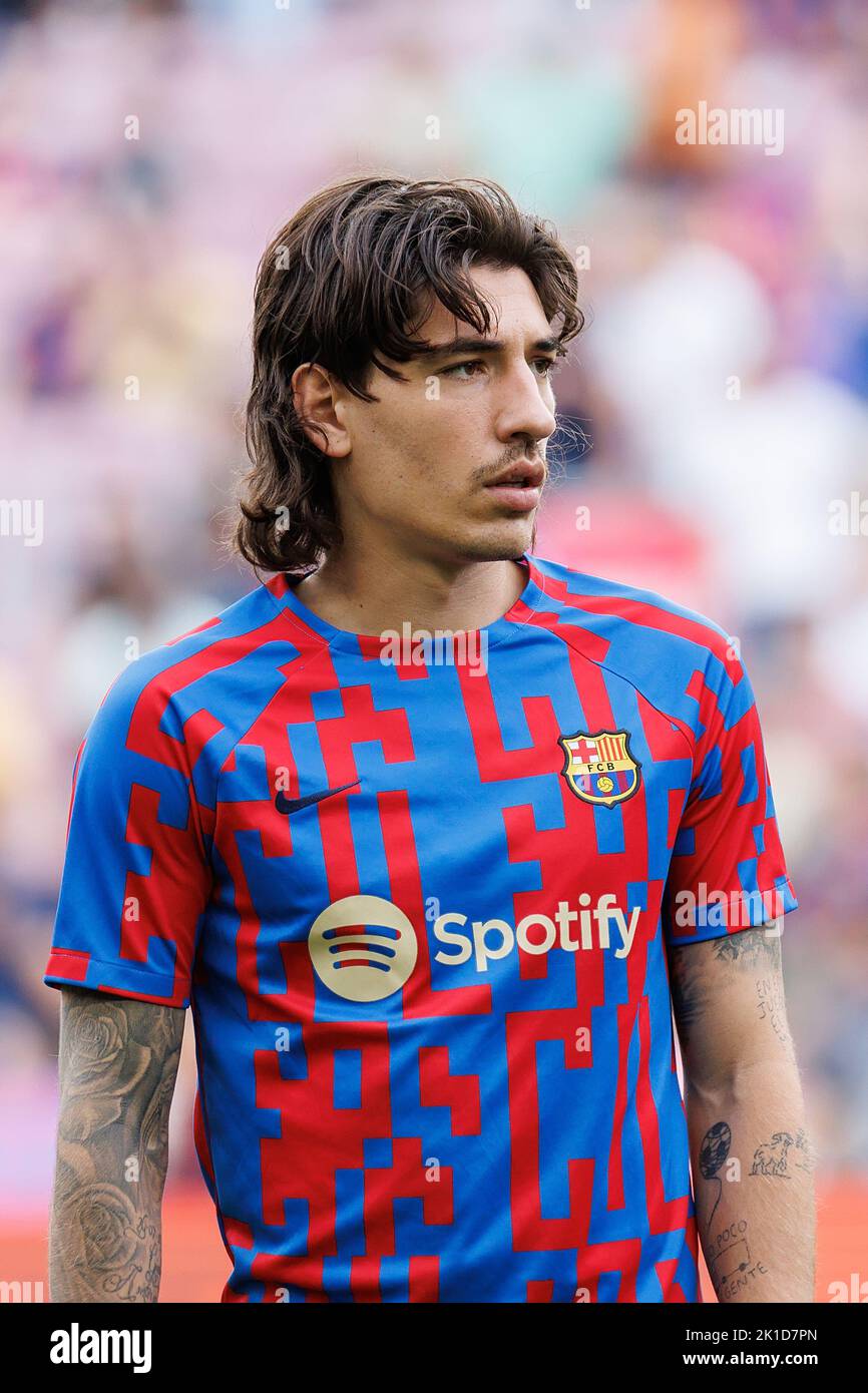 Barcelona, Spain. 17th Sep, 2022. Bellerin warms up prior to the La ...