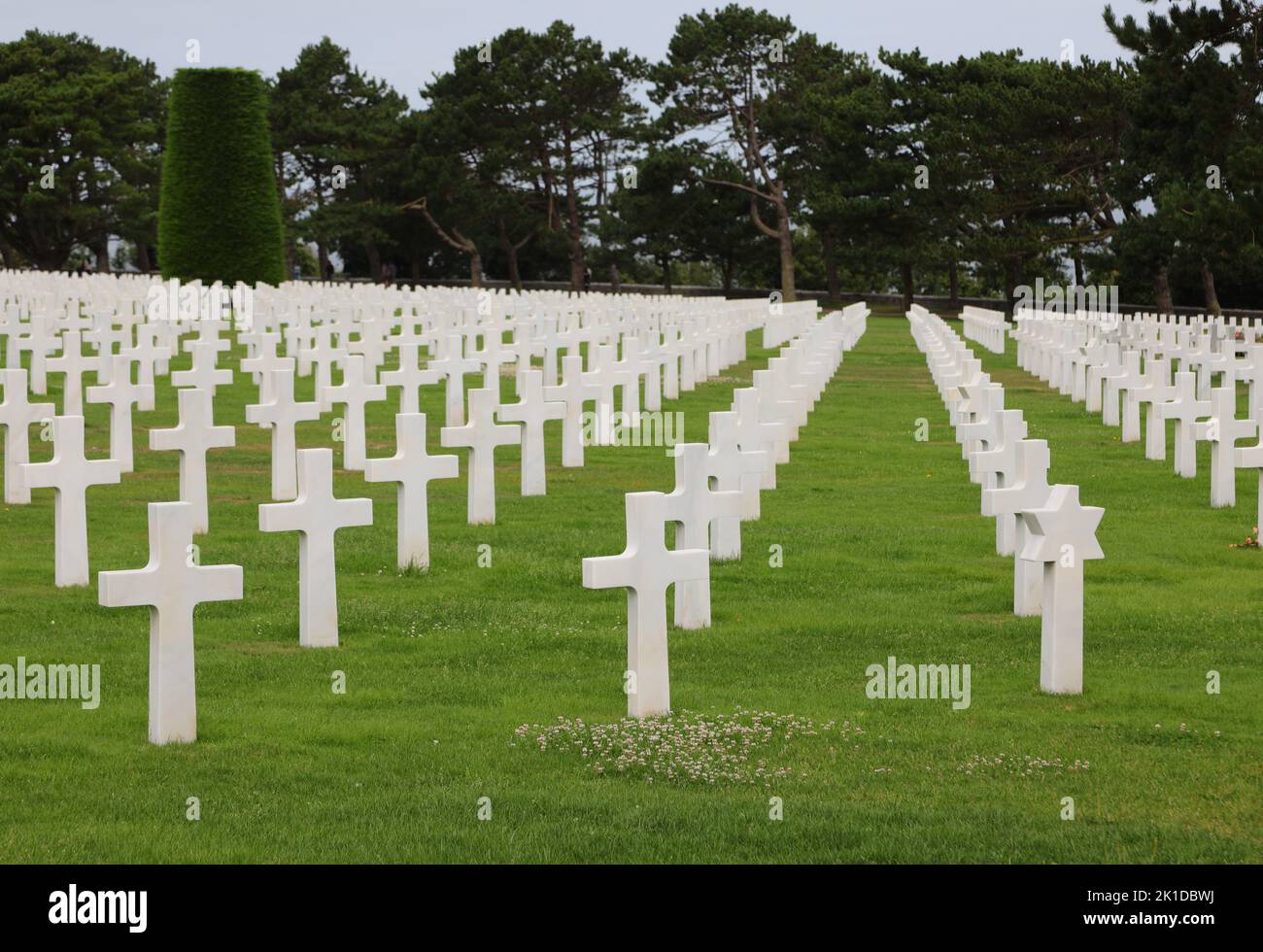 white crosses of a cemetery dedicated to the memory of the soldiers who ...