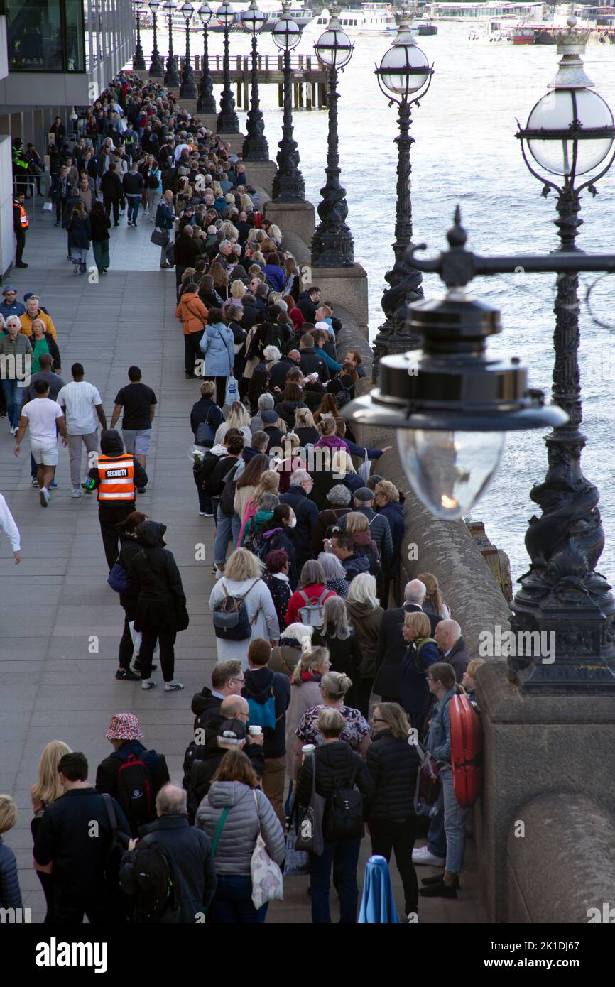The Queue to see the Queen lying in state makes its way along the River ...
