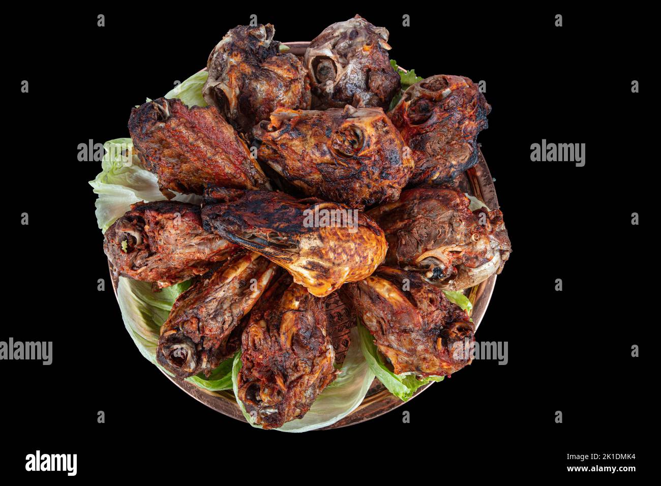 Roasting head of a lamb. Traditional Turkish Offal Food Kelle Sogus ...