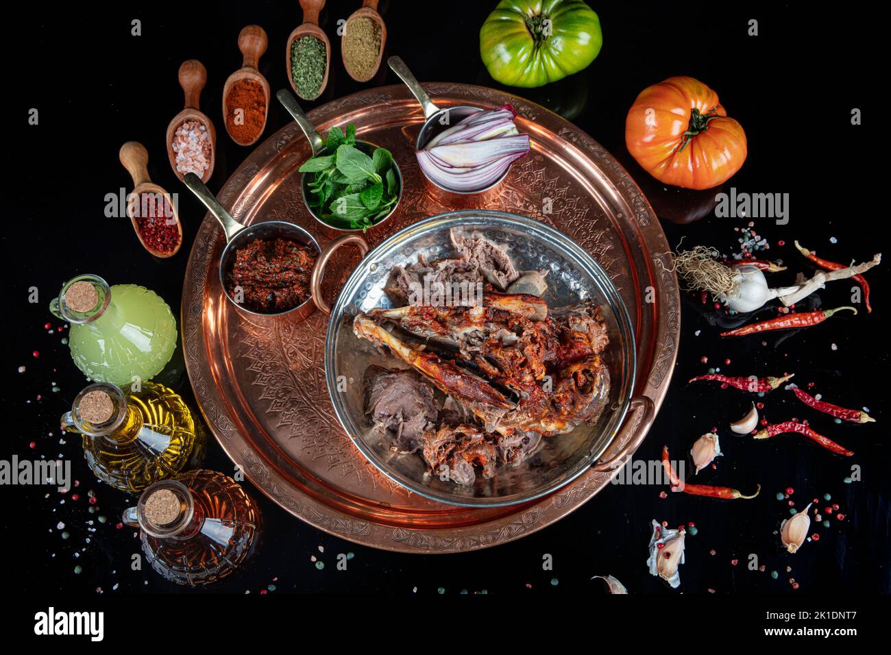 Roasting head of a lamb. Traditional Turkish Offal Food Kelle Sogus ...