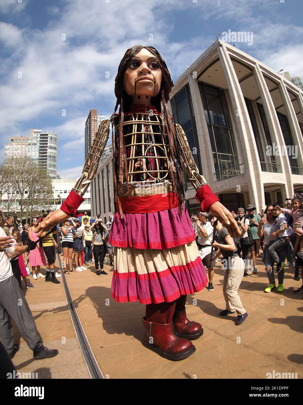 New York, NY, USA. 17th Sep, 2022. Little Amal ""” a 12-foot-tall ...