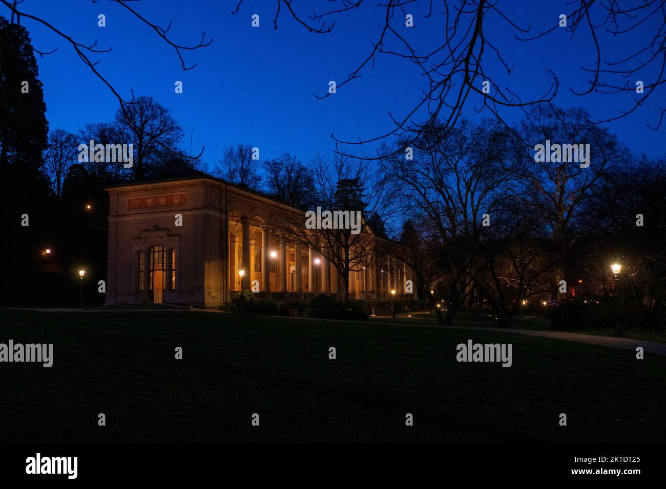 Trinkhalle in der Kurstadt Baden-Baden im Schwarzwald Stock Photo - Alamy Trinkhalle in der Kurstadt Baden-Baden im Schwarzwald Stock Photo - Alamy