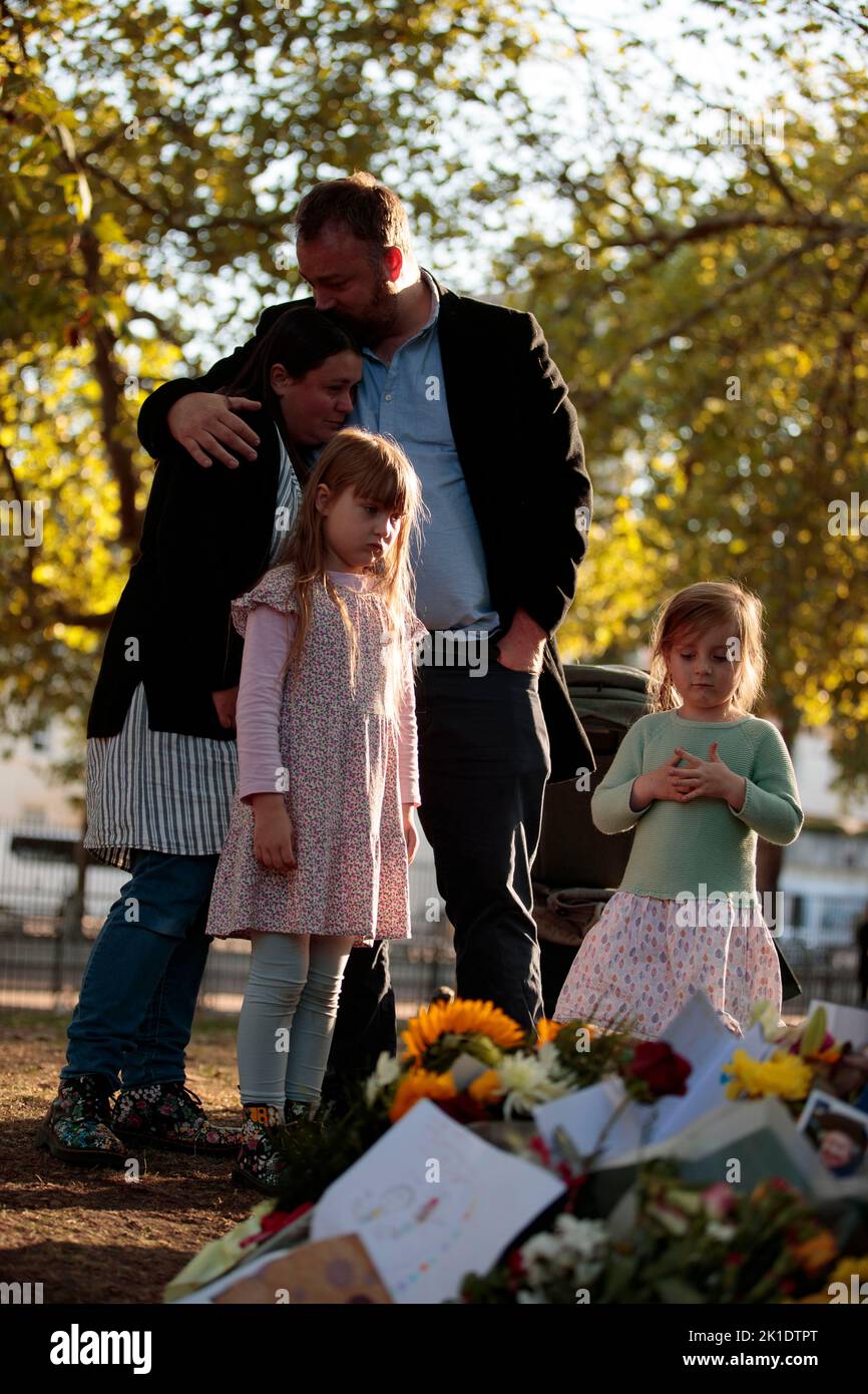 London, UK. 17th Sep, 2022. Mr. and Mrs Spencer with her two daughters ...