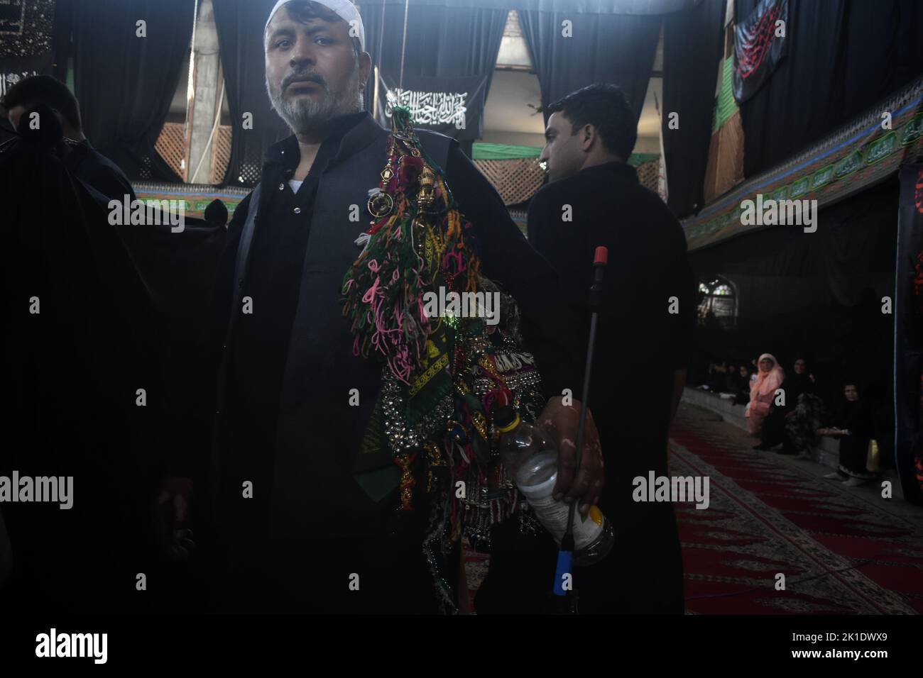Imam al husayn in karbala hi-res stock photography and images - Alamy