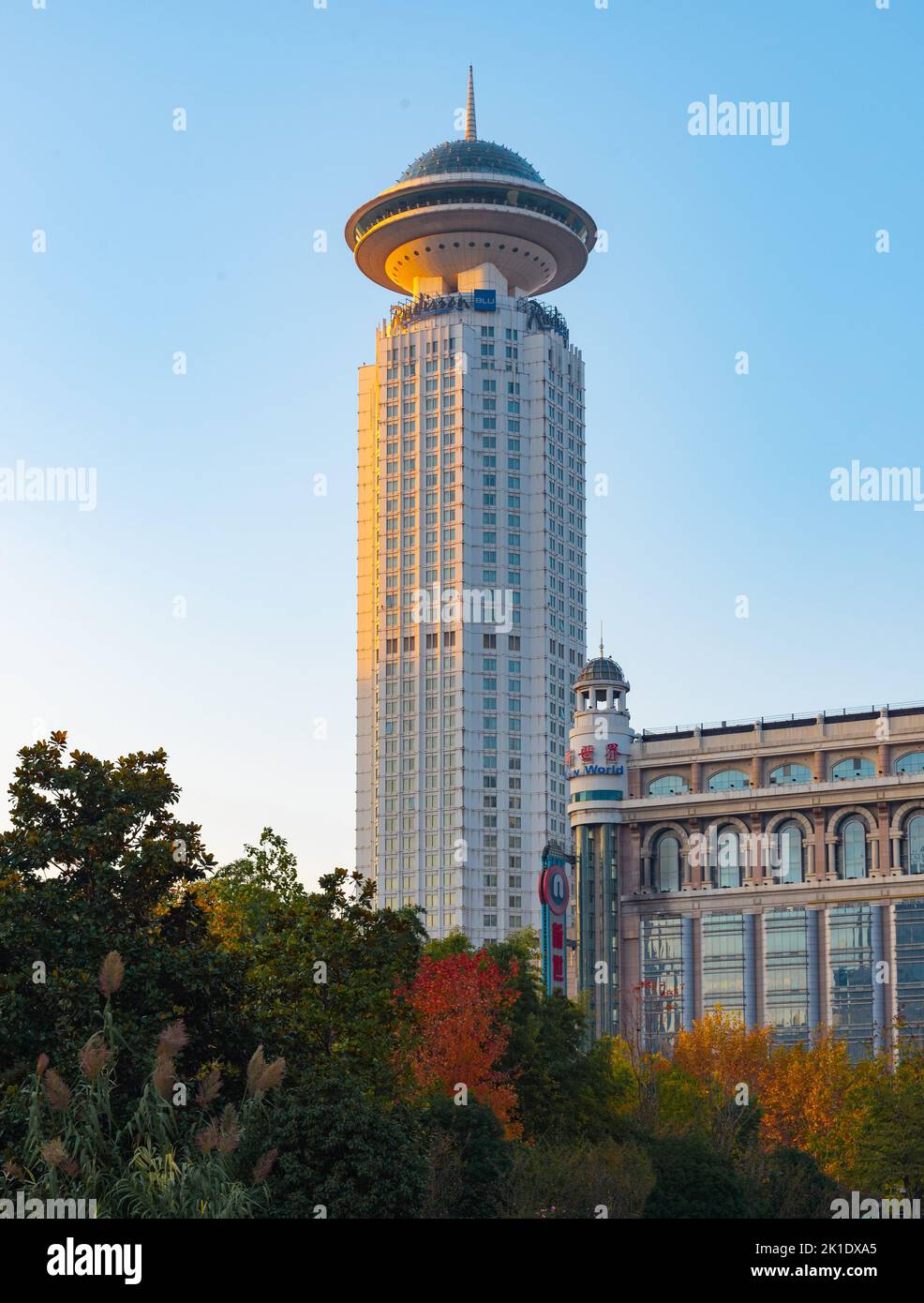 Urban Environment of Nanjing Road, Shanghai, China Stock Photo - Alamy