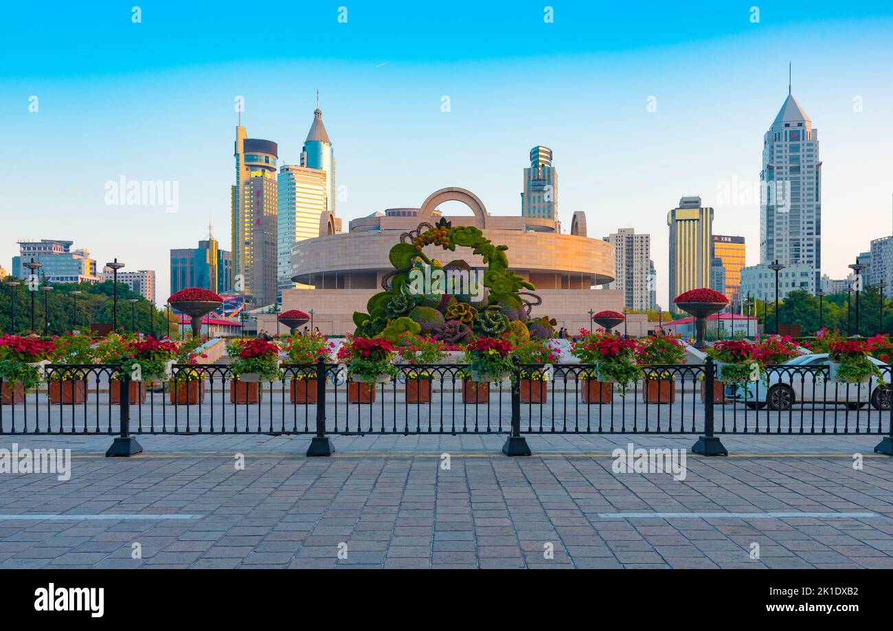 Urban Environment of Nanjing Road, Shanghai, China Stock Photo - Alamy