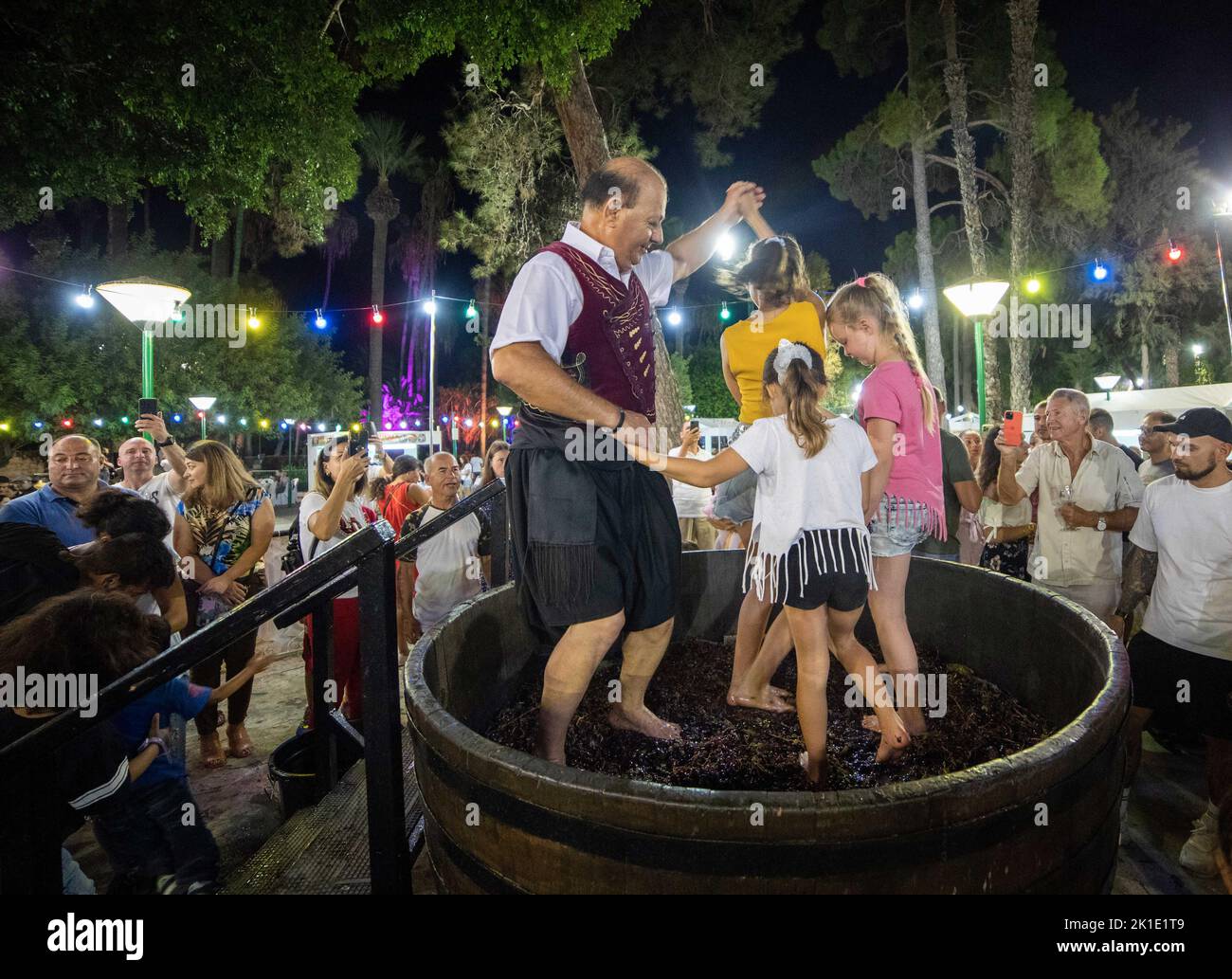 Year end wine 2022 hi-res stock photography and images - Alamy