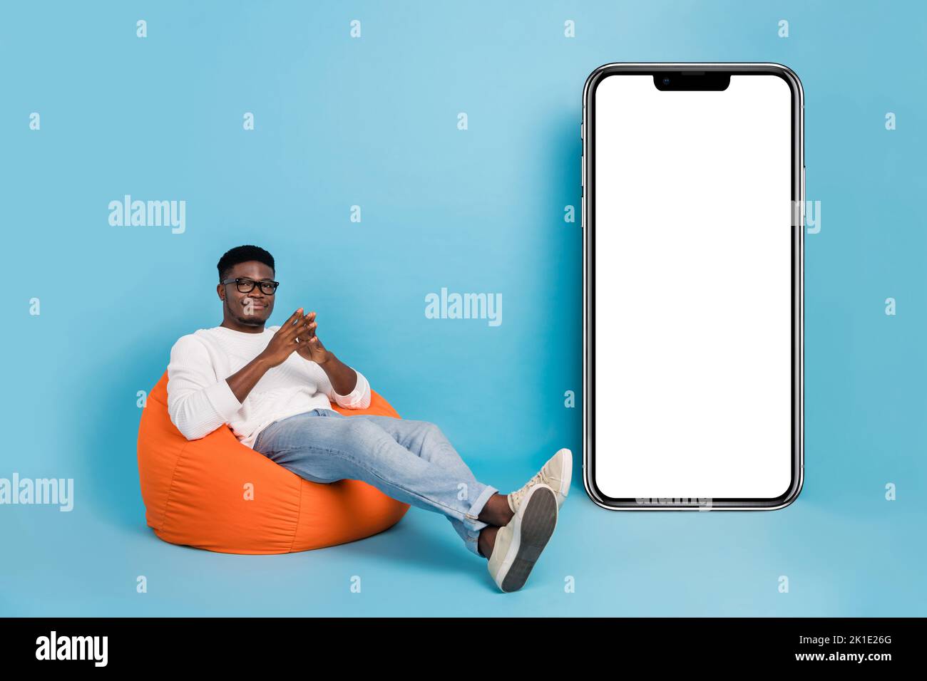 Empty body bag hi-res stock photography and images - Alamy