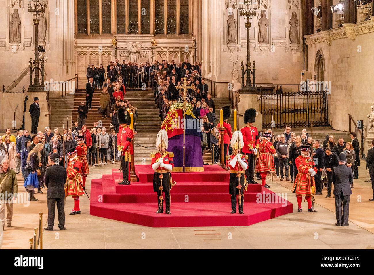 Members of the public pay their respects around the coffin of Queen ...