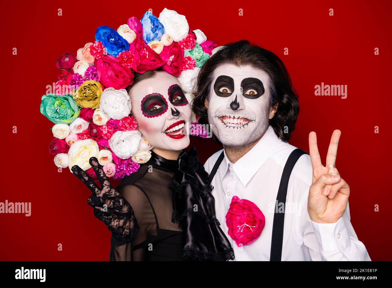 Photo of scary creepy couple man lady cuddle show v-sign make message ...