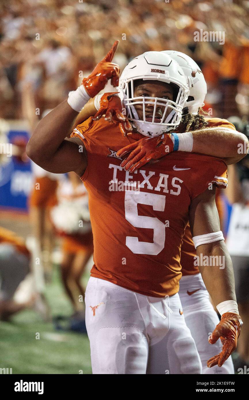 September 17, 2022: Texas Longhorns Bijan Robinson #05 in action during ...