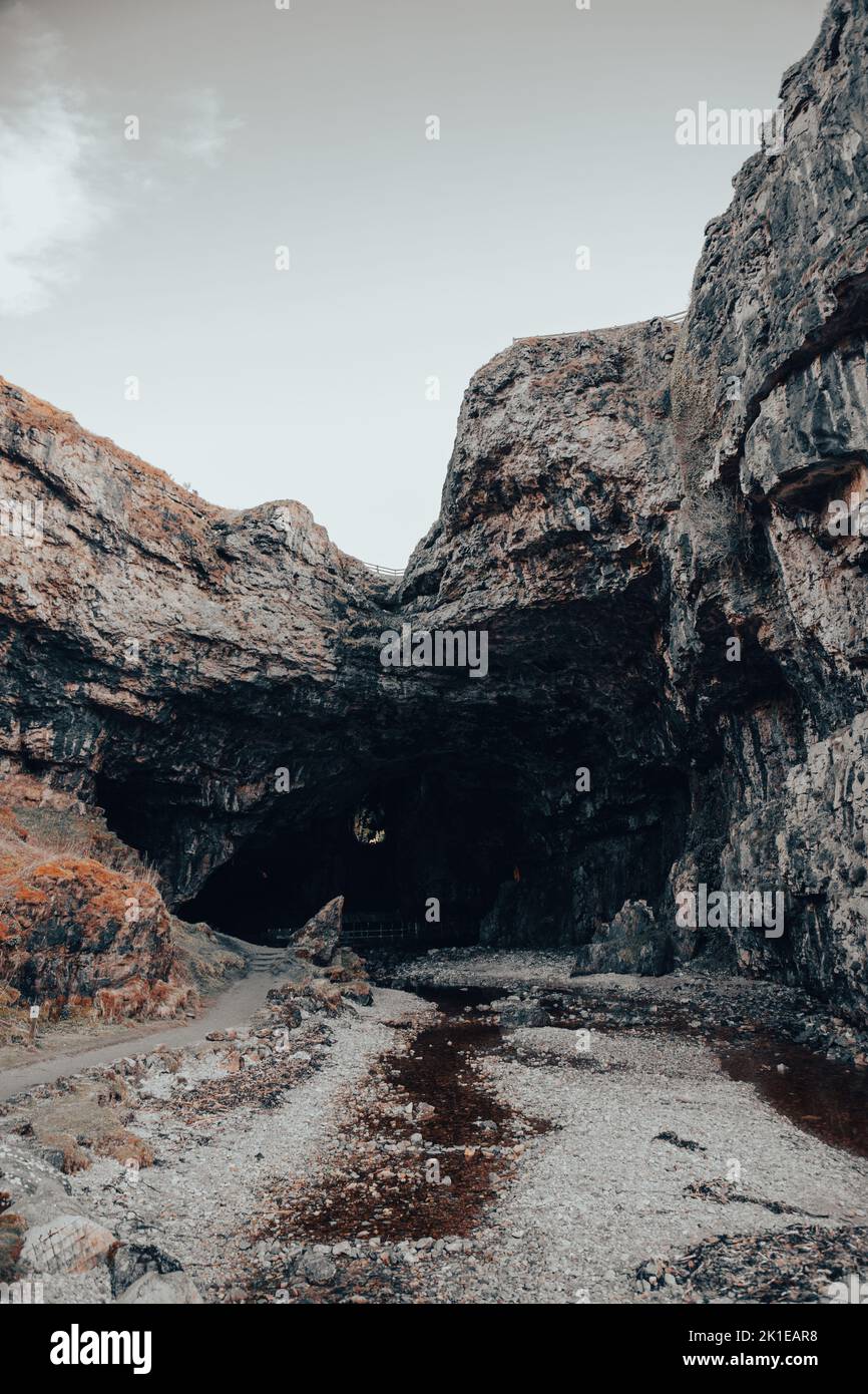 Scottish caves hi-res stock photography and images - Alamy