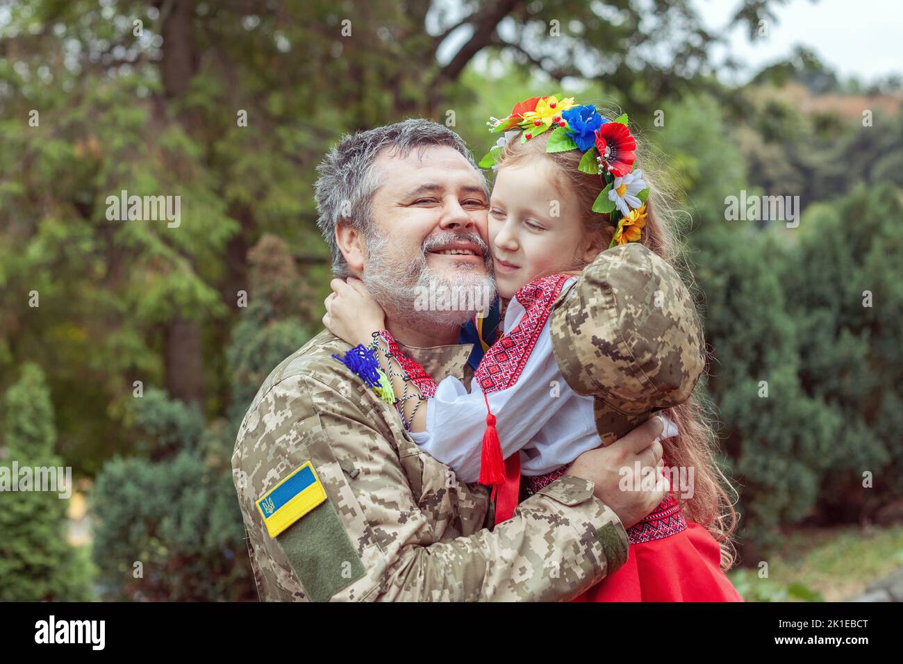 The long-awaited meeting of a Ukrainian girl with her father in the ...
