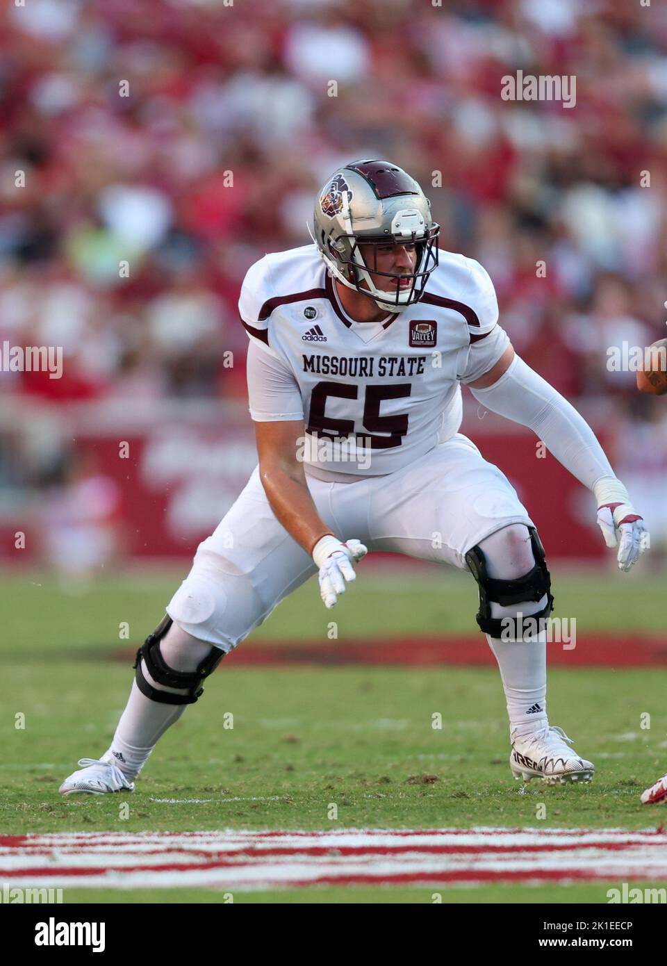 September 17, 2022: Ian Fitzgerald #65 Bears right tackle steps as the ...