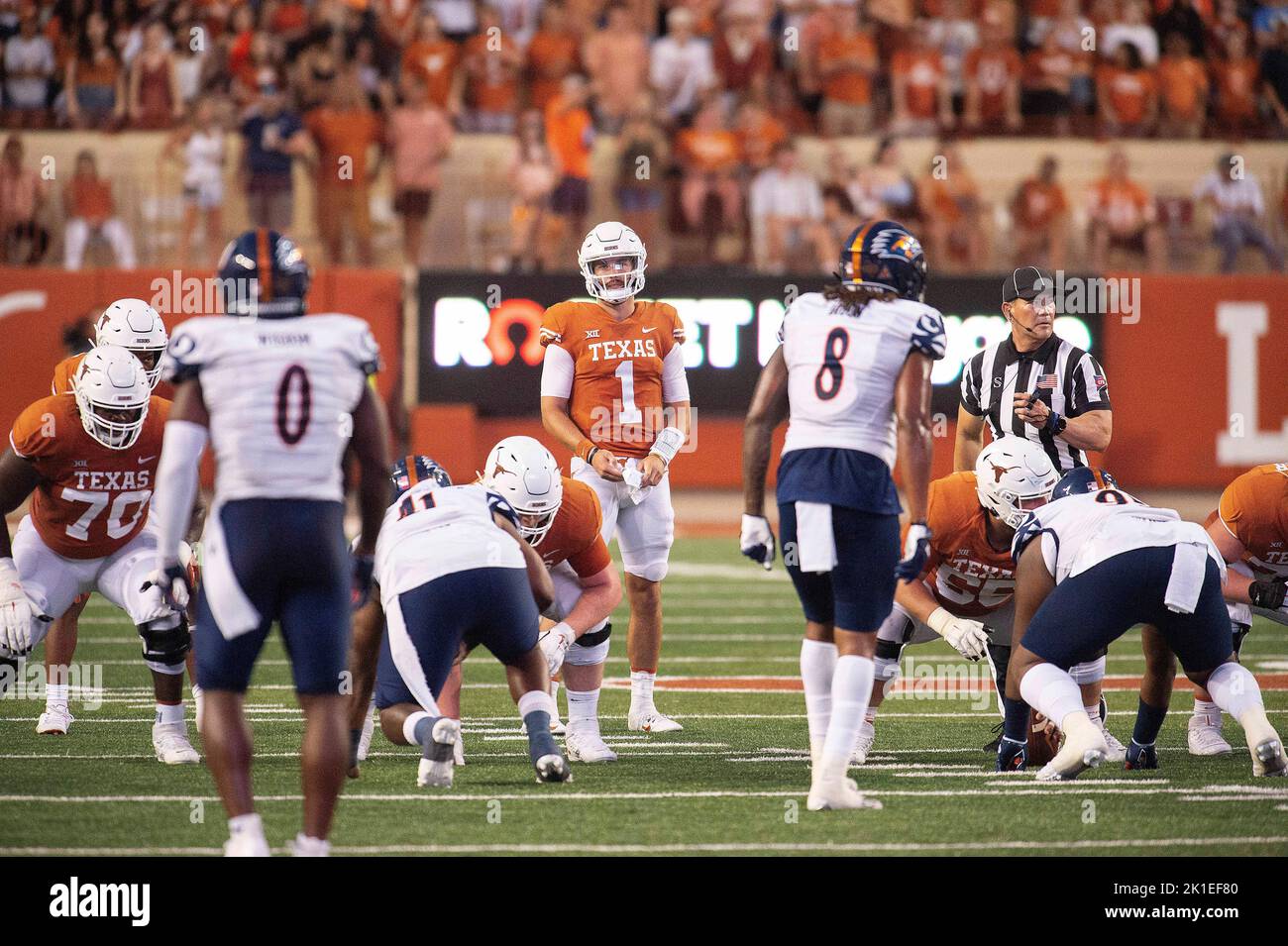 September 17, 2022: Texas Longhorns Quarterback Hudson Card #01 in action during the NCAA ...
