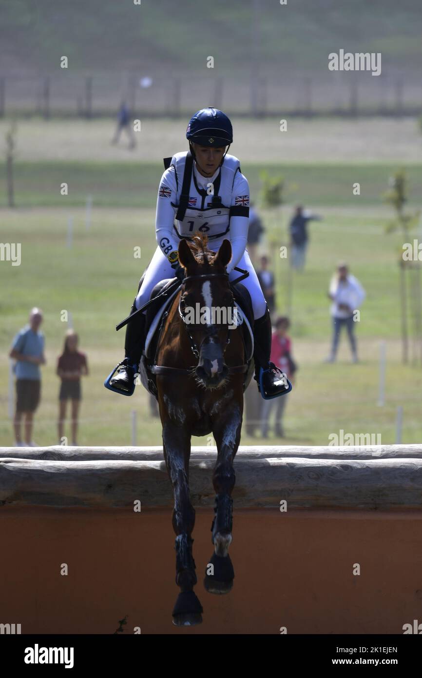 Yasmin ingham and banzai du loir hi-res stock photography and images ...