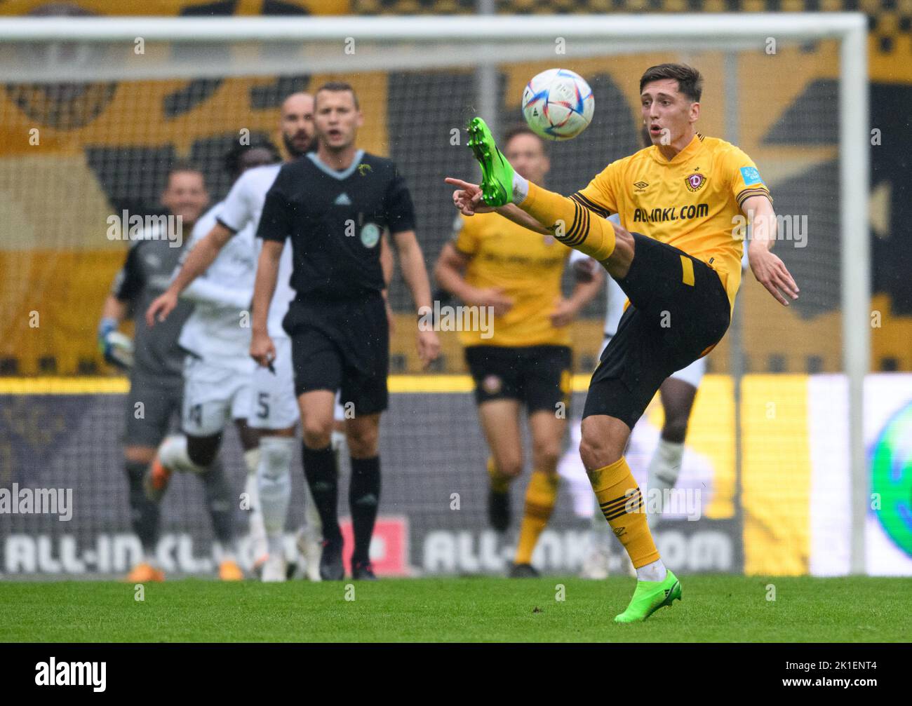 Dresden, Germany. 17th Sep, 2022. Soccer: 3rd league, SG Dynamo Dresden ...