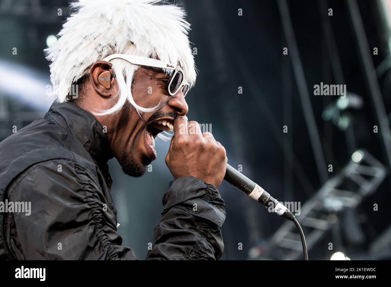 Outkast Hey Ya Album Cover